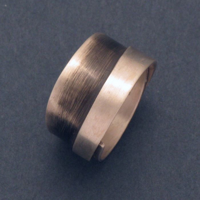 Slender Silver Coiled Ring: graceful, animated, discreet - schmuckwerk ...