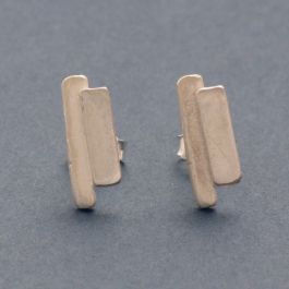 Silver, stilvoll: “Barbara” Small Untarnished Silver Ear Studs ...